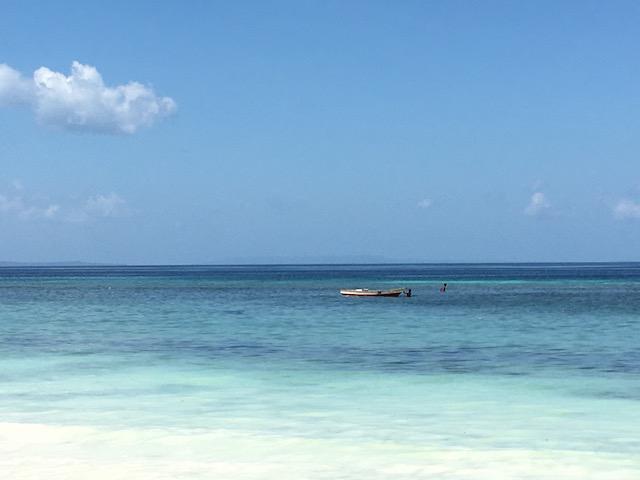 6 Wisata Gua & Pantai di Buton Tengah